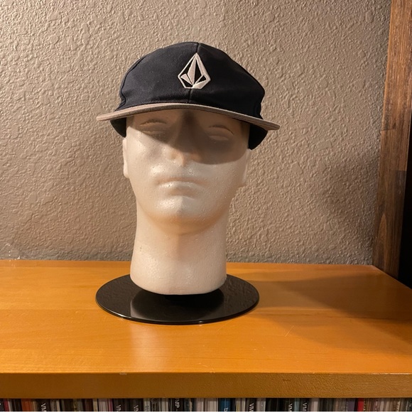 Volcom | Accessories | Mens Blue And Gray Volcom Snapback Cap | Poshmark